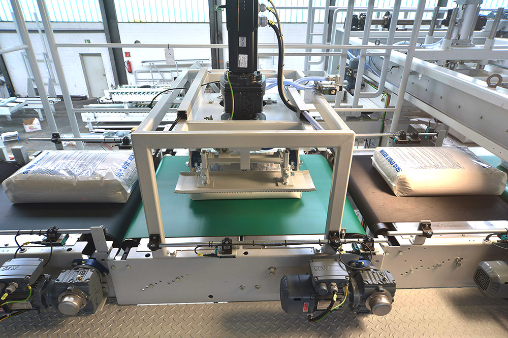 Layer palletizer for the chemical industry (PLS-C)